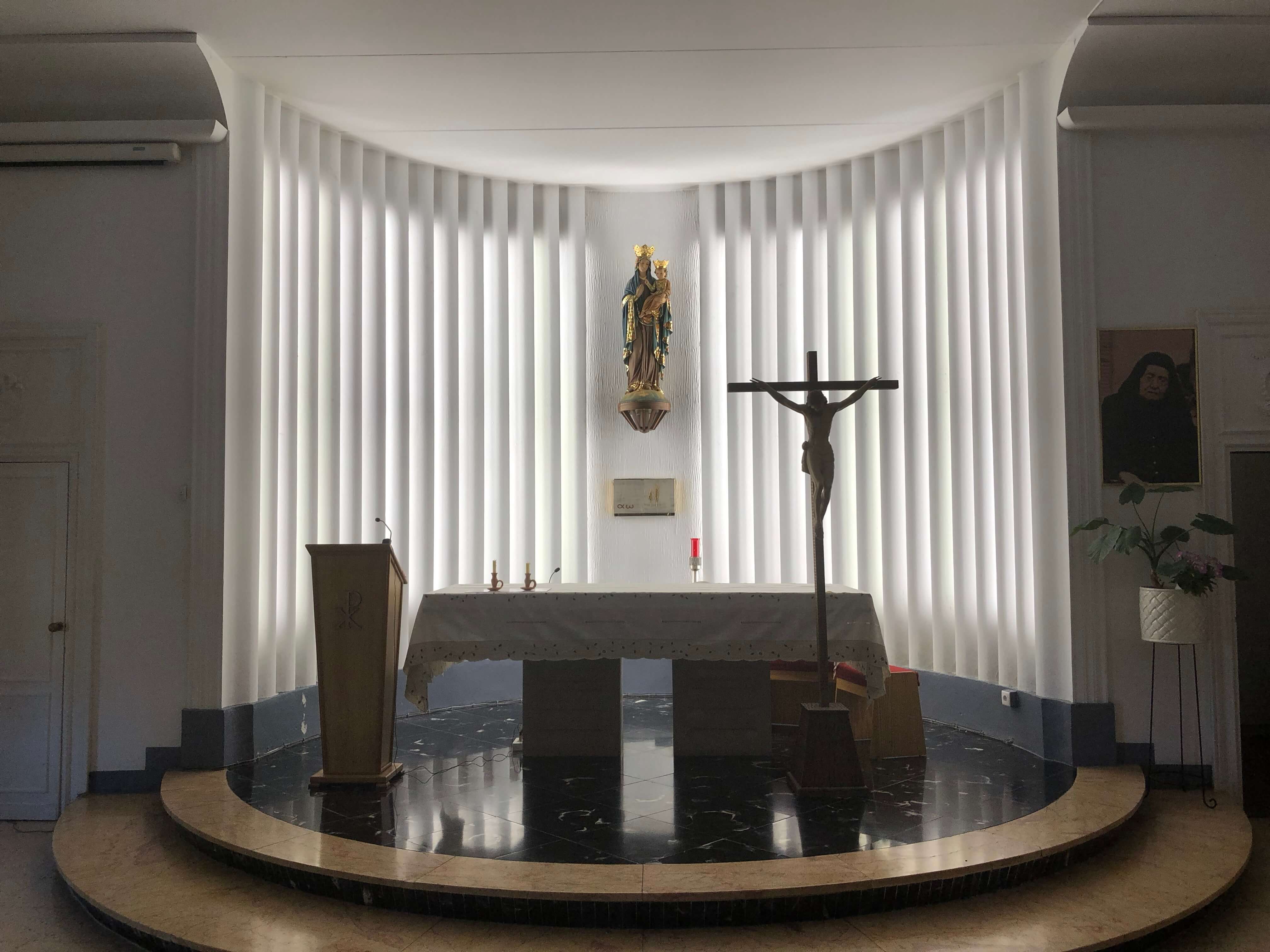 Iluminación LED en capilla Colegio Pureza de María | Inel